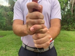 Interlock vs Overlap Grip – Which is Better in Golf?